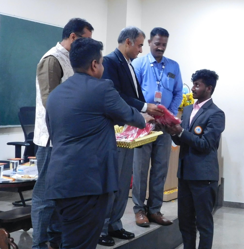 Universal Topper Award - Universal Group Of Institutions